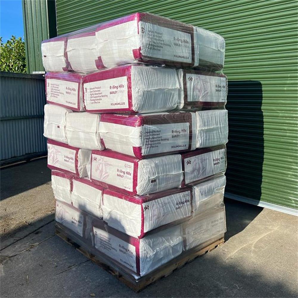 Chopped and Dust Extracted Barley Straw | Country Farm Supplies