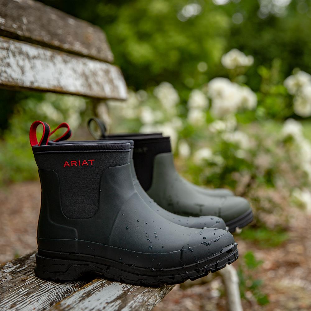 Womens Ariat Kelmarsh Navy Shortie Rubber Boot | grasstecshop.com