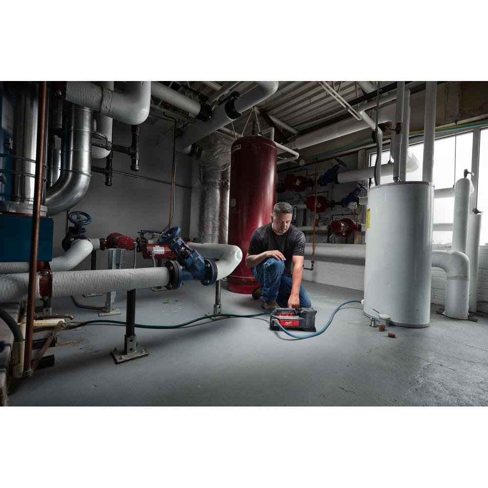 Milwaukee 18v Compact Transfer Pump - Body Only - M18BTP-0 - 4933471494 ...