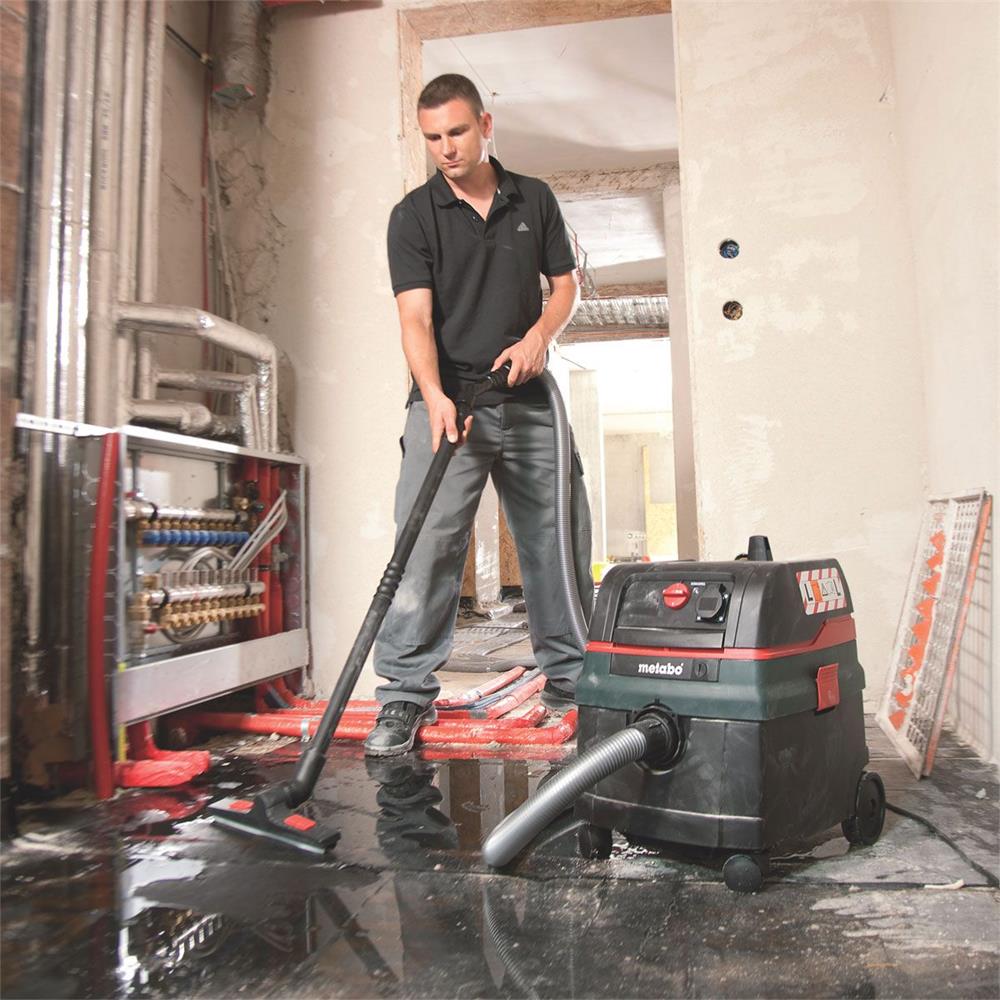 Metabo ASR25LSC Wet & Dry Vacuum Dust Extractor | Toolfix | Dundalk ...